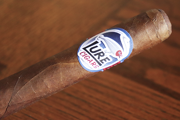 Cigar Review: Lure Cigars Corojo Oscuro “The Big Lou” Toro – Rated 95 ...